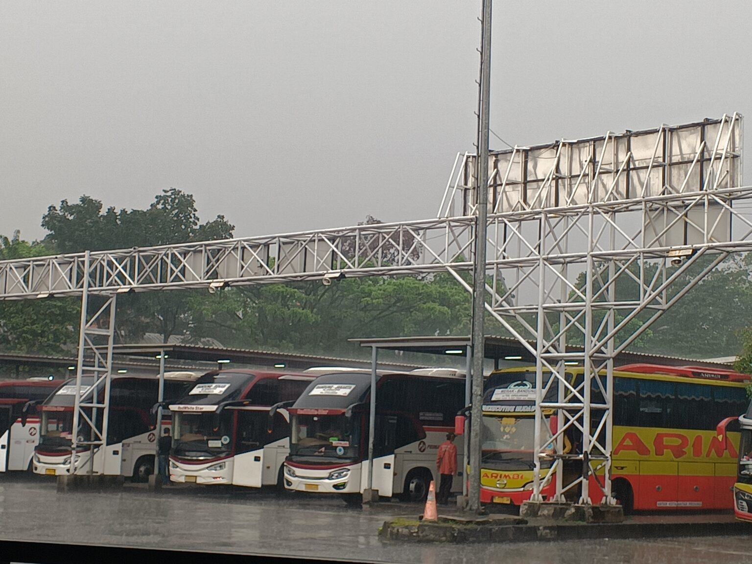 Membedah Terminal Bus yang Layak di Kota-Kota Besar - Porosmedia.com